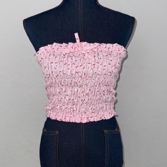 Full Tilt | Tops | Full Tilt Pink Smocked Crop Top | Poshmark